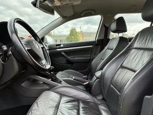 Pelēks Volkswagen Golf 2008 Saldus, ar dzinēja tilpumu 2.00 L un nobraukumu 127 tūkst. km par 3500 €, foto 7 vietnē AUTOMOTO.COM.LV