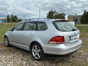 Pelēks Volkswagen Golf 2008 Saldus, ar dzinēja tilpumu 2.00 L un nobraukumu 127 tūkst. km par 3500 €, foto 13 vietnē AUTOMOTO.COM.LV