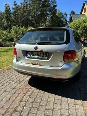 Pelēks Volkswagen Golf 2008 Cēsis, ar dzinēja tilpumu 1.90 L un nobraukumu 373 tūkst. km par 995 €, foto 4 vietnē AUTOMOTO.COM.LV