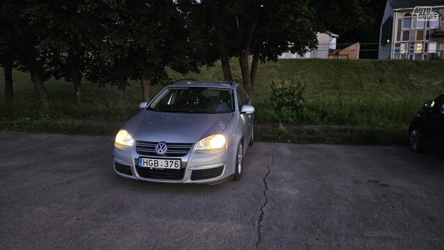 Grey Volkswagen Golf 2008 in Kaunas, with an engine capacity of 1.90 L and mileage of 370 thousand km for 799 €, photo 3 on AUTOMOTO.COM.LV