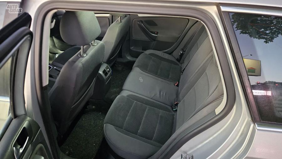Grey Volkswagen Golf 2008 in Kaunas, with an engine capacity of 1.90 L and mileage of 370 thousand km for 799 €, photo 7 on AUTOMOTO.COM.LV