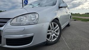 Grey Volkswagen Golf 2008 in Kaunas, with an engine capacity of 1.90 L and mileage of 370 thousand km for 799 €, photo 8 on AUTOMOTO.COM.LV