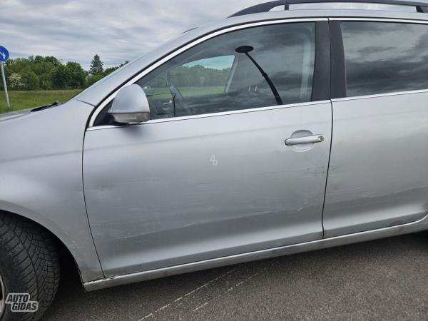 Pelēks Volkswagen Golf 2008 Kauņa, ar dzinēja tilpumu 1.90 L un nobraukumu 370 tūkst. km par 799 €, foto 9 vietnē AUTOMOTO.COM.LV