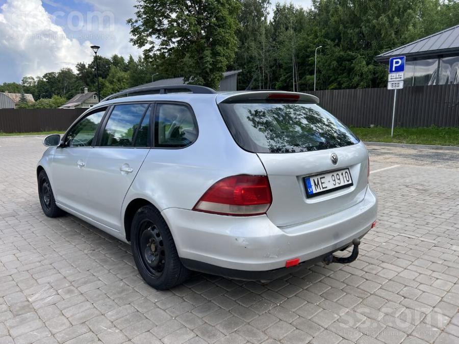 Pelēks Volkswagen Golf 2008 Ludza, ar dzinēja tilpumu 1.90 L un nobraukumu 293 tūkst. km par 1950 €, foto 3 vietnē AUTOMOTO.COM.LV