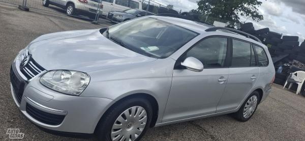 Pelēks Volkswagen Golf 2008 Marijampole, ar dzinēja tilpumu 1.60 L un nobraukumu 170 tūkst. km par 2350 €, foto 5 vietnē AUTOMOTO.COM.LV