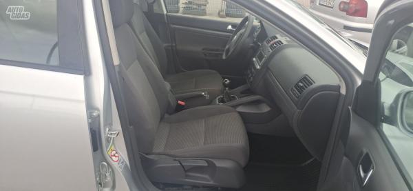 Pelēks Volkswagen Golf 2008 Marijampole, ar dzinēja tilpumu 1.60 L un nobraukumu 170 tūkst. km par 2350 €, foto 8 vietnē AUTOMOTO.COM.LV
