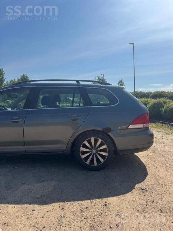 Pelēks Volkswagen Golf 2008 Bauska, ar dzinēja tilpumu 1.90 L un nobraukumu 438 tūkst. km par 1650 €, foto 3 vietnē AUTOMOTO.COM.LV