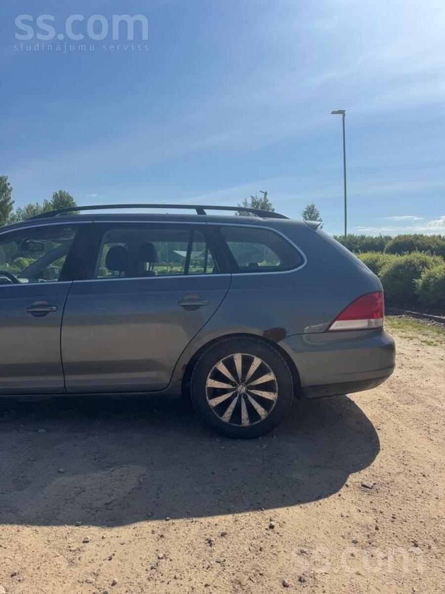 Pelēks Volkswagen Golf 2008 Bauska, ar dzinēja tilpumu 1.90 L un nobraukumu 438 tūkst. km par 1650 €, foto 4 vietnē AUTOMOTO.COM.LV