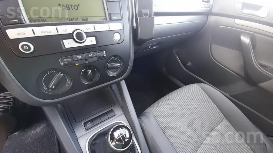 Pelēks Volkswagen Golf 2008 Rīga, ar dzinēja tilpumu 2.00 L un nobraukumu 220 tūkst. km par 3700 €, foto 19 vietnē AUTOMOTO.COM.LV