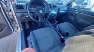 Pelēks Volkswagen Golf 2008 Rīga, ar dzinēja tilpumu 2.00 L un nobraukumu 220 tūkst. km par 3700 €, foto 22 vietnē AUTOMOTO.COM.LV