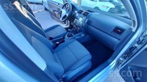 Pelēks Volkswagen Golf 2008 Rīga, ar dzinēja tilpumu 2.00 L un nobraukumu 220 tūkst. km par 3700 €, foto 24 vietnē AUTOMOTO.COM.LV
