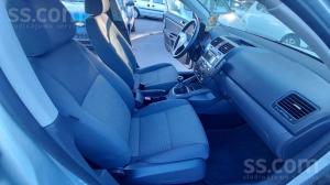 Pelēks Volkswagen Golf 2008 Rīga, ar dzinēja tilpumu 2.00 L un nobraukumu 220 tūkst. km par 3700 €, foto 26 vietnē AUTOMOTO.COM.LV
