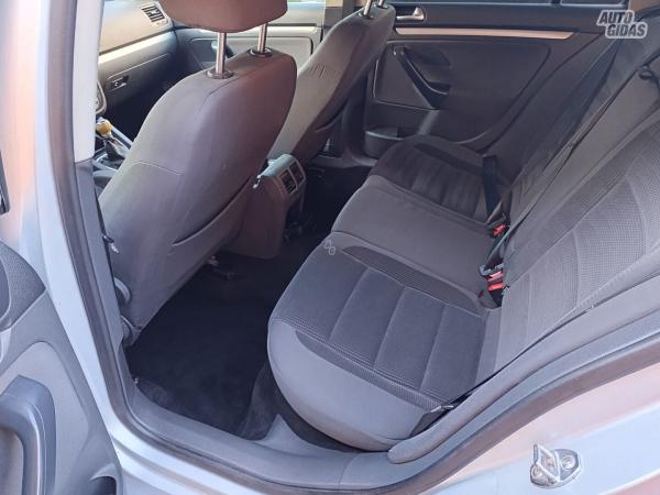 Grey Volkswagen Golf 2008 in Alytus, with an engine capacity of 1.90 L and mileage of 262 thousand km for 1650 €, photo 3 on AUTOMOTO.COM.LV