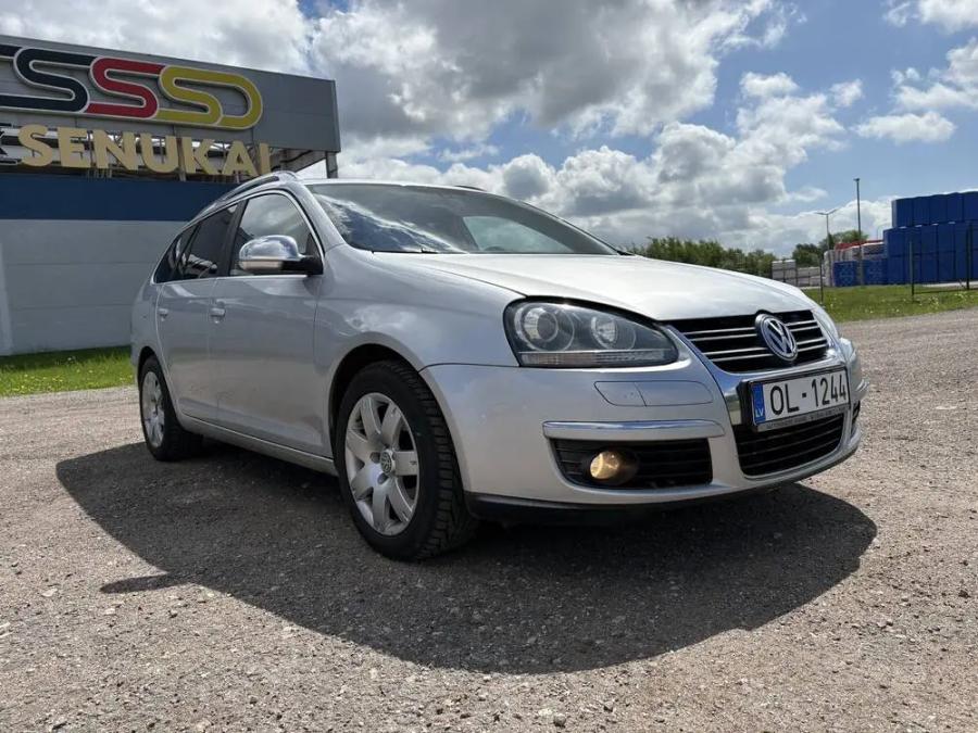 Pelēks Volkswagen Golf 2008 Daugavpils, ar dzinēja tilpumu 1.90 L un nobraukumu 282 tūkst. km par 3950 €, foto 8 vietnē AUTOMOTO.COM.LV