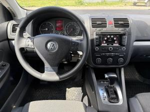 Pelēks Volkswagen Golf 2008 Daugavpils, ar dzinēja tilpumu 1.90 L un nobraukumu 282 tūkst. km par 3950 €, foto 11 vietnē AUTOMOTO.COM.LV