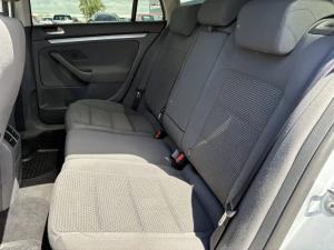 Pelēks Volkswagen Golf 2008 Daugavpils, ar dzinēja tilpumu 1.90 L un nobraukumu 282 tūkst. km par 3950 €, foto 21 vietnē AUTOMOTO.COM.LV