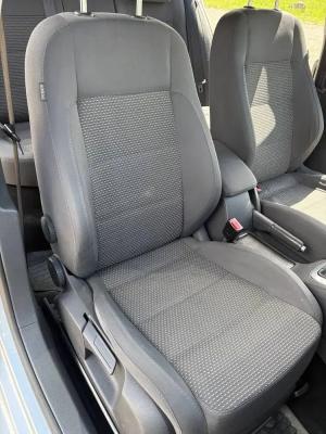 Pelēks Volkswagen Golf 2008 Daugavpils, ar dzinēja tilpumu 1.90 L un nobraukumu 282 tūkst. km par 3950 €, foto 23 vietnē AUTOMOTO.COM.LV