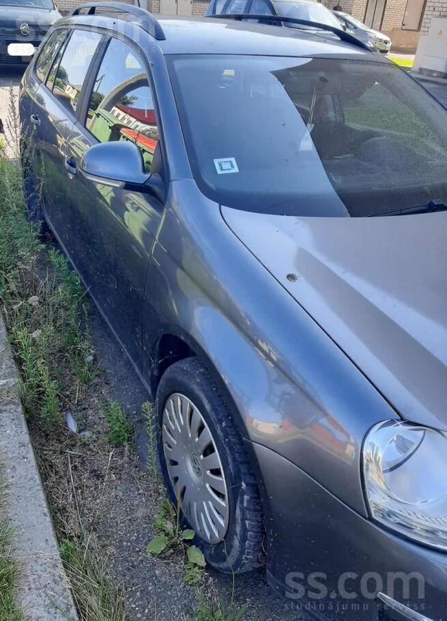 Pelēks Volkswagen Golf 2008 Daugavpils, ar dzinēja tilpumu 1.90 L un nobraukumu 340 tūkst. km par 800 €, foto 1 vietnē AUTOMOTO.COM.LV