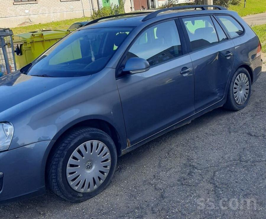 Pelēks Volkswagen Golf 2008 Daugavpils, ar dzinēja tilpumu 1.90 L un nobraukumu 340 tūkst. km par 800 €, foto 3 vietnē AUTOMOTO.COM.LV