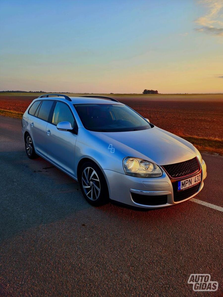 Pelēks Volkswagen Golf 2008 Kauņa, ar dzinēja tilpumu 1.90 L un nobraukumu 310 tūkst. km par 2500 €, foto 5 vietnē AUTOMOTO.COM.LV