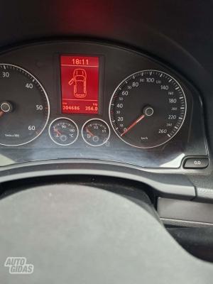 Pelēks Volkswagen Golf 2008 Kauņa, ar dzinēja tilpumu 1.90 L un nobraukumu 310 tūkst. km par 2500 €, foto 11 vietnē AUTOMOTO.COM.LV