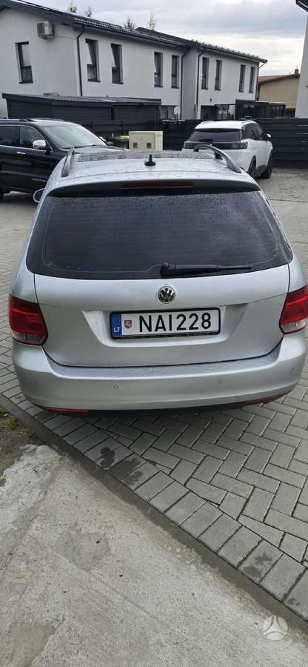 Pelēks Volkswagen Golf 2008 Klaipėda, ar dzinēja tilpumu 1.97 L un nobraukumu 295 tūkst. km par 2800 €, foto 5 vietnē AUTOMOTO.COM.LV