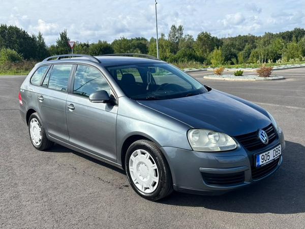 Grey Volkswagen Golf 2008 in Narva, with an engine capacity of 1.90 L and mileage of 290 thousand km for 1990 €, photo 3 on AUTOMOTO.COM.LV