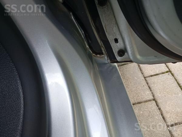 Pelēks Volkswagen Golf 2008 Balvi, ar dzinēja tilpumu 1.90 L un nobraukumu 257 tūkst. km par 2790 €, foto 9 vietnē AUTOMOTO.COM.LV