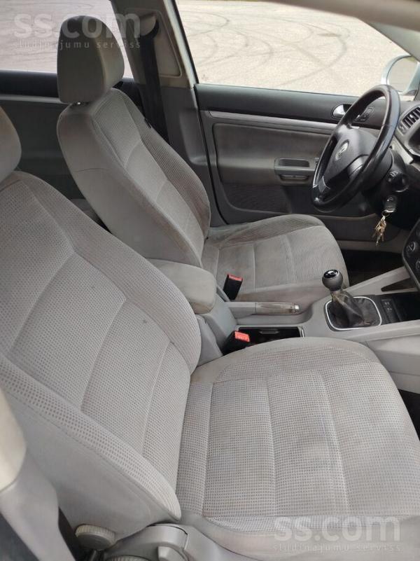 Pelēks Volkswagen Golf 2008 Talsi, ar dzinēja tilpumu 1.90 L un nobraukumu 394 tūkst. km par 1250 €, foto 8 vietnē AUTOMOTO.COM.LV