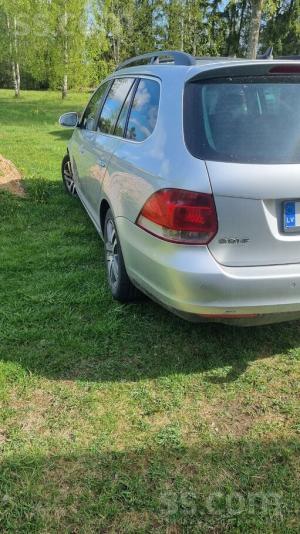 Pelēks Volkswagen Golf 2008 Ludza, ar dzinēja tilpumu 2.00 L un nobraukumu 306 tūkst. km par 2200 €, foto 5 vietnē AUTOMOTO.COM.LV