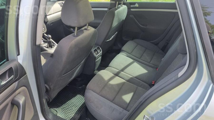 Pelēks Volkswagen Golf 2008 Ludza, ar dzinēja tilpumu 2.00 L un nobraukumu 306 tūkst. km par 2200 €, foto 12 vietnē AUTOMOTO.COM.LV