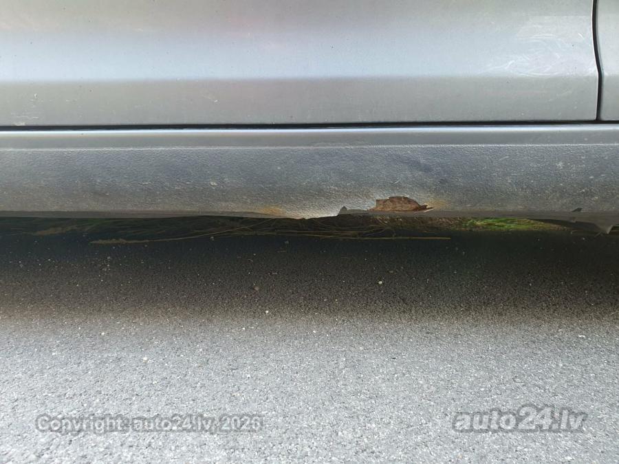 Pelēks Volkswagen Golf 2008 Tallina, ar dzinēja tilpumu 1.40 L un nobraukumu 226 tūkst. km par 999 €, foto 10 vietnē AUTOMOTO.COM.LV