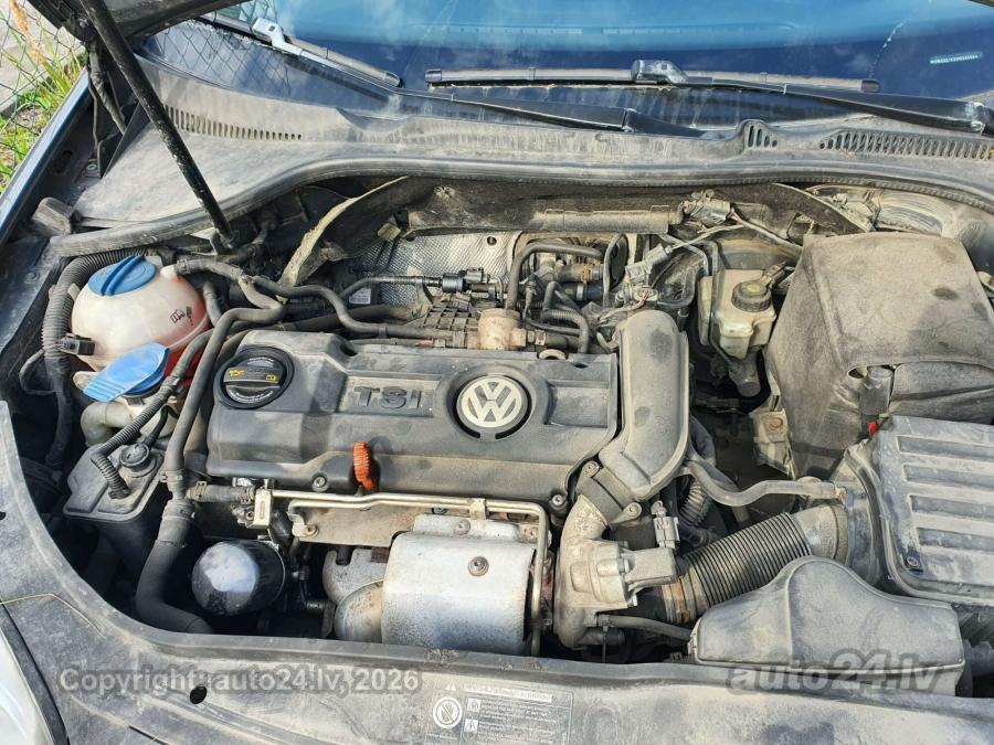 Pelēks Volkswagen Golf 2008 Tallina, ar dzinēja tilpumu 1.40 L un nobraukumu 226 tūkst. km par 999 €, foto 11 vietnē AUTOMOTO.COM.LV