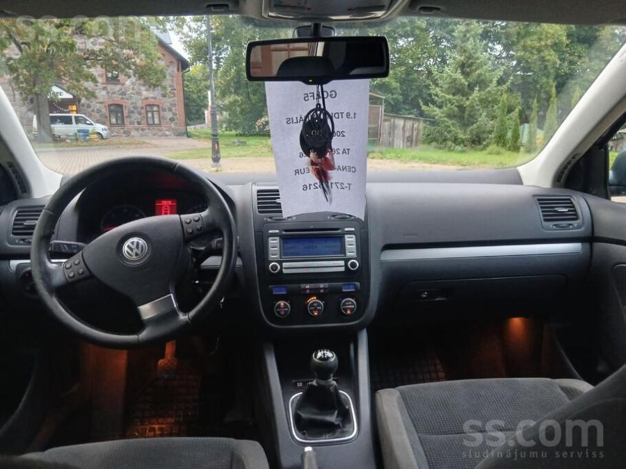 Pelēks Volkswagen Golf 2008 Gulbene, ar dzinēja tilpumu 1.90 L un nobraukumu 332 tūkst. km par 1595 €, foto 10 vietnē AUTOMOTO.COM.LV