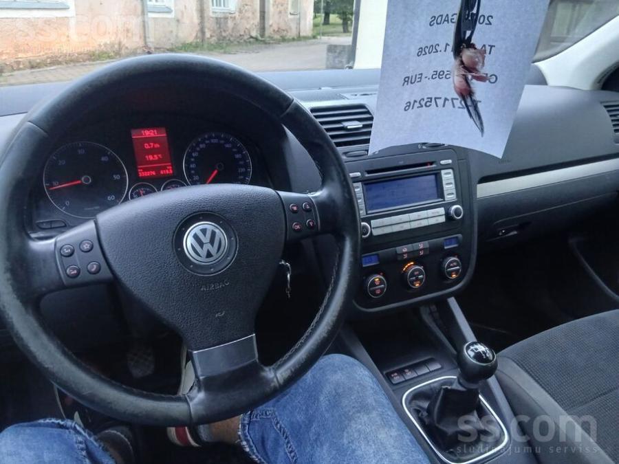 Pelēks Volkswagen Golf 2008 Gulbene, ar dzinēja tilpumu 1.90 L un nobraukumu 332 tūkst. km par 1595 €, foto 23 vietnē AUTOMOTO.COM.LV