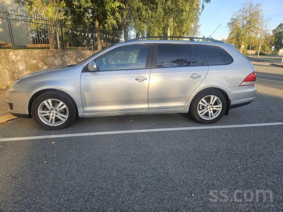 Pelēks Volkswagen Golf 2008 Valmiera, ar dzinēja tilpumu 1.90 L un nobraukumu 259 tūkst. km par 1490 €, foto 3 vietnē AUTOMOTO.COM.LV
