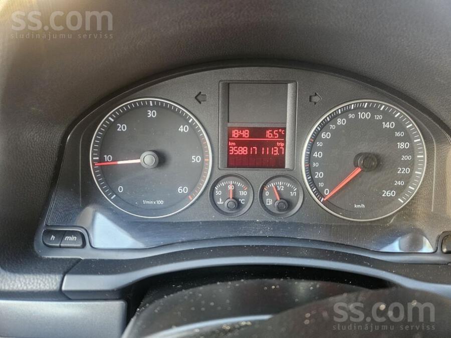 Pelēks Volkswagen Golf 2008 Valmiera, ar dzinēja tilpumu 1.90 L un nobraukumu 259 tūkst. km par 1490 €, foto 14 vietnē AUTOMOTO.COM.LV