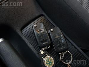 Pelēks Volkswagen Golf 2008 Daugavpils, ar dzinēja tilpumu 1.90 L un nobraukumu 0 tūkst. km par 2250 €, foto 28 vietnē AUTOMOTO.COM.LV