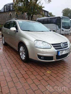 Grey Volkswagen Golf 2008 in Cesis, with an engine capacity of 1.40 L and mileage of 246 thousand km for 2950 €, photo 3 on AUTOMOTO.COM.LV