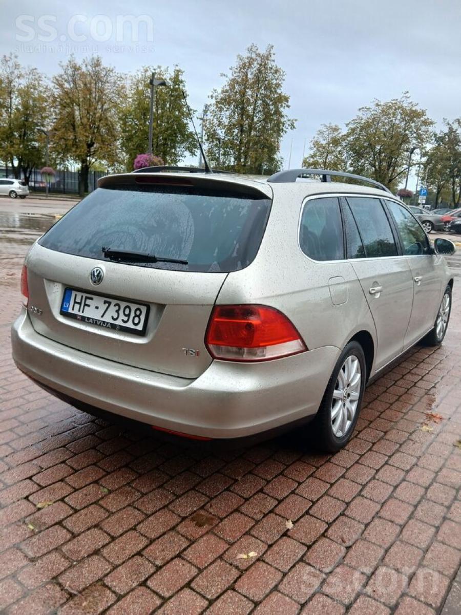 Grey Volkswagen Golf 2008 in Cesis, with an engine capacity of 1.40 L and mileage of 246 thousand km for 2950 €, photo 4 on AUTOMOTO.COM.LV