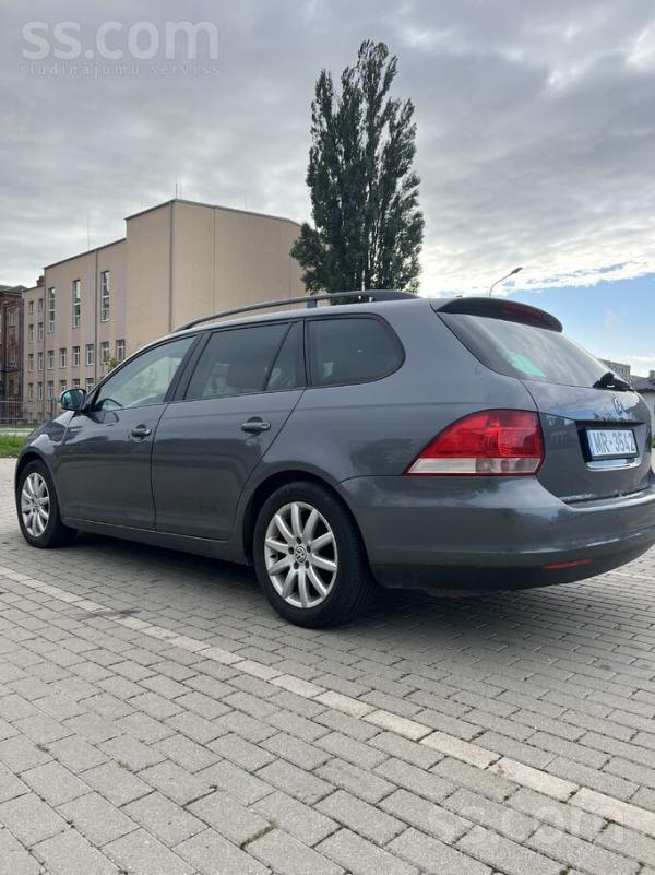 Grey Volkswagen Golf 2008 in Liepaja, with an engine capacity of 1.90 L and mileage of 331 thousand km for 1200 €, photo 3 on AUTOMOTO.COM.LV