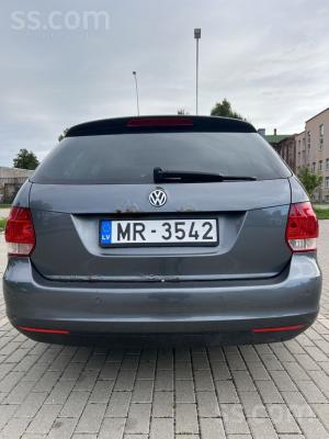 Pelēks Volkswagen Golf 2008 Liepāja, ar dzinēja tilpumu 1.90 L un nobraukumu 331 tūkst. km par 1200 €, foto 4 vietnē AUTOMOTO.COM.LV