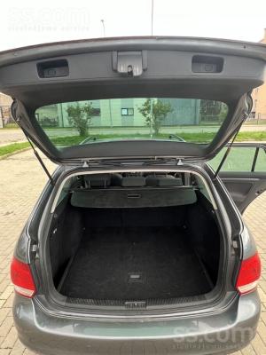 Pelēks Volkswagen Golf 2008 Liepāja, ar dzinēja tilpumu 1.90 L un nobraukumu 331 tūkst. km par 1200 €, foto 7 vietnē AUTOMOTO.COM.LV