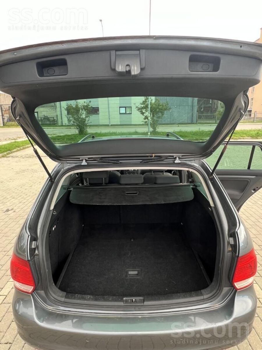 Pelēks Volkswagen Golf 2008 Liepāja, ar dzinēja tilpumu 1.90 L un nobraukumu 331 tūkst. km par 1200 €, foto 7 vietnē AUTOMOTO.COM.LV