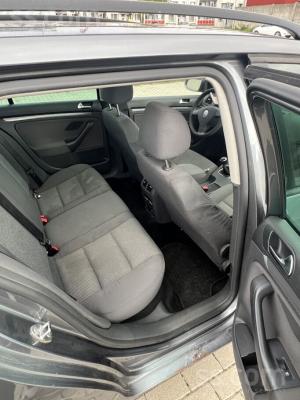 Pelēks Volkswagen Golf 2008 Liepāja, ar dzinēja tilpumu 1.90 L un nobraukumu 331 tūkst. km par 1200 €, foto 9 vietnē AUTOMOTO.COM.LV