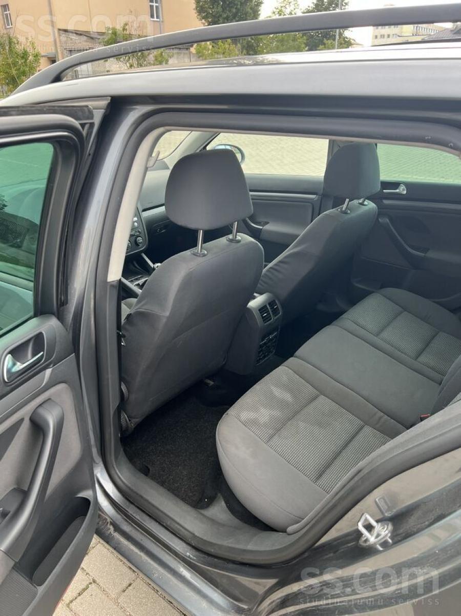 Pelēks Volkswagen Golf 2008 Liepāja, ar dzinēja tilpumu 1.90 L un nobraukumu 331 tūkst. km par 1200 €, foto 11 vietnē AUTOMOTO.COM.LV