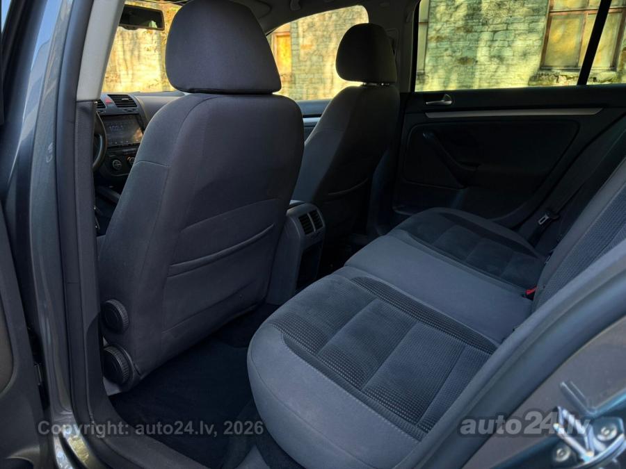 Grey Volkswagen Golf 2008 in Tallinn, with an engine capacity of 1.90 L and mileage of 380 thousand km for 2000 €, photo 10 on AUTOMOTO.COM.LV