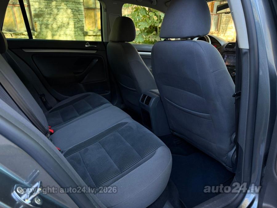 Grey Volkswagen Golf 2008 in Tallinn, with an engine capacity of 1.90 L and mileage of 380 thousand km for 2000 €, photo 12 on AUTOMOTO.COM.LV