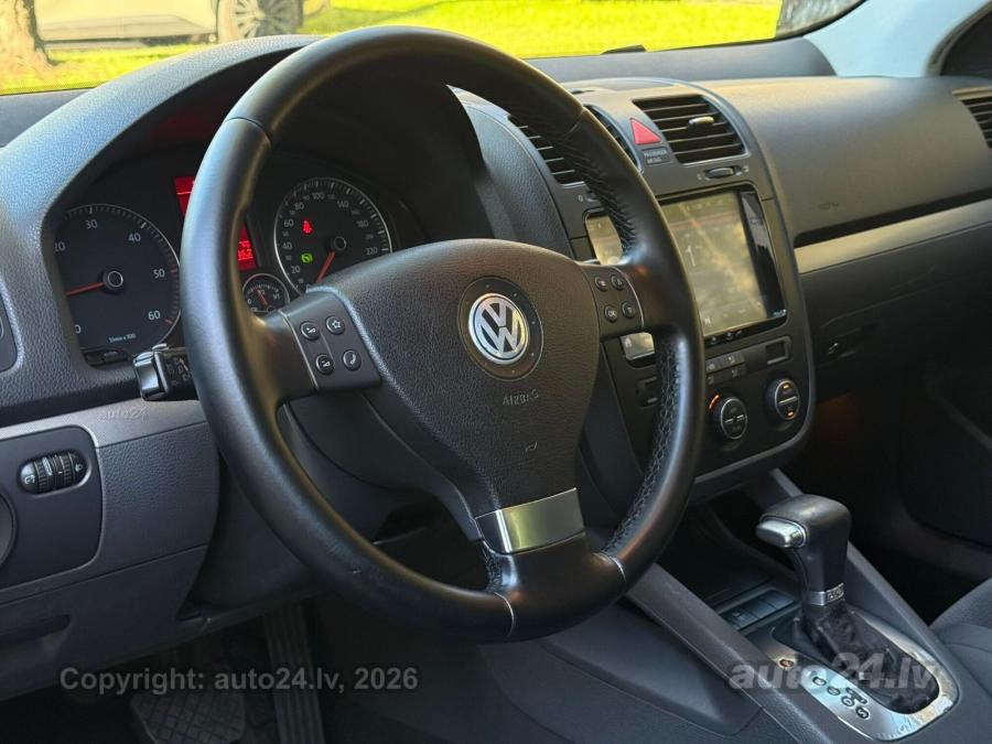 Grey Volkswagen Golf 2008 in Tallinn, with an engine capacity of 1.90 L and mileage of 380 thousand km for 2000 €, photo 14 on AUTOMOTO.COM.LV