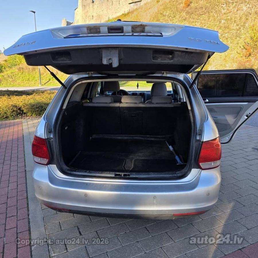 Grey Volkswagen Golf 2008 in Rakvere, with an engine capacity of 2.00 L and mileage of 453 thousand km for 2699 €, photo 7 on AUTOMOTO.COM.LV